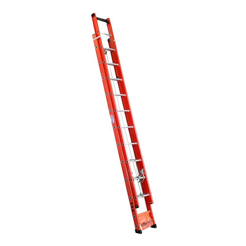 ESCADA DE FIBRA DE VIDRO 7M PERFIL VAZADA 25 DEGRAUS